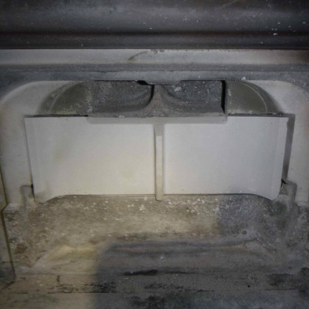Firebox [Refractory panel] - Fireplace and Chimney Professionals
